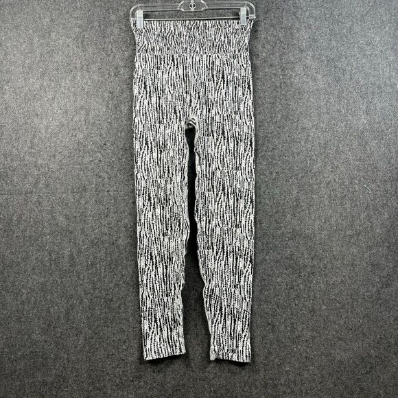 Athleta | Pants & Jumpsuits | Athleta Flurry Elemental Tight Leggings ...